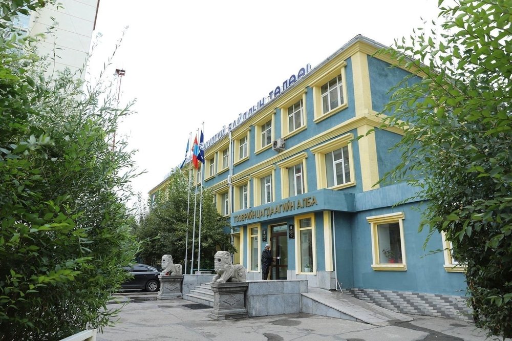 Сэрэмжлүүлэг Амралтын өдрүүдэд зам тээврийн ослоор дөрвөн хүн эрсэджээ